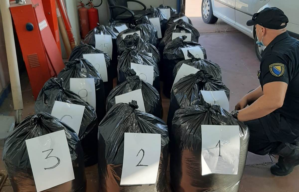 U akciji "Stop švercu" zaplijenjeno 743,5 kilograma duhana - Business ...